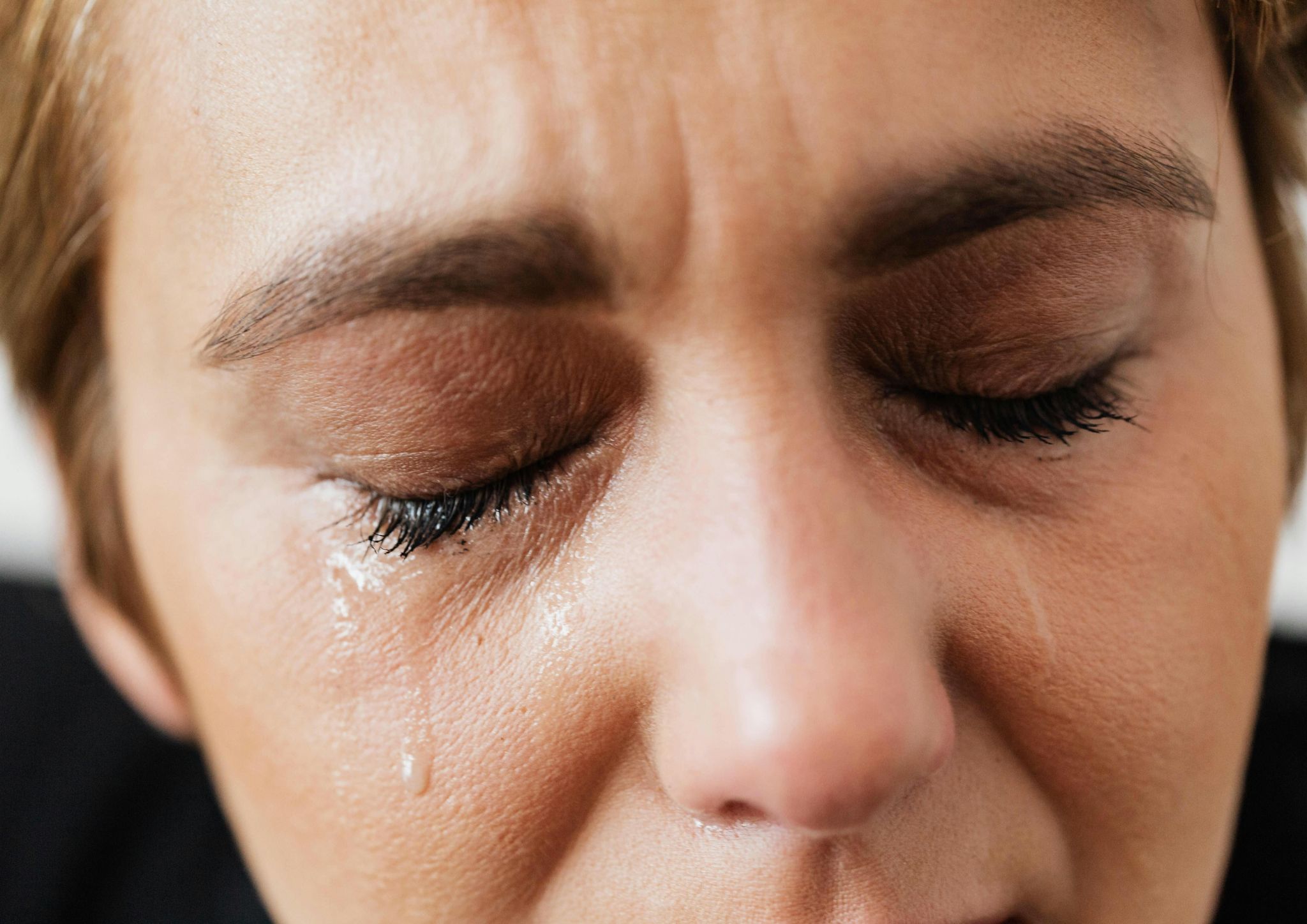 Understanding The Grief Cycle: A Journey Through Healing, Infographic ...
